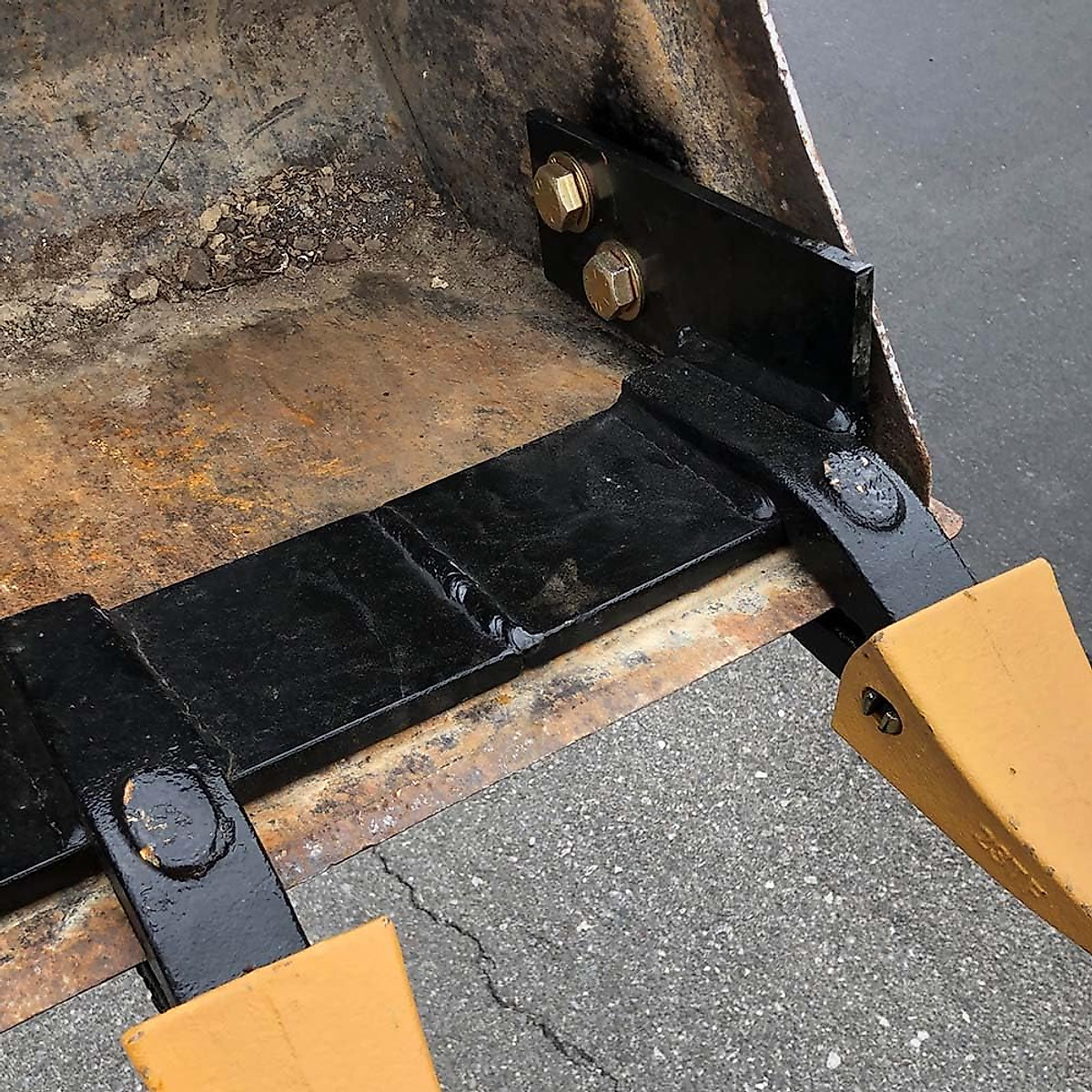 Titan Attachments UA Tooth Bar 66" 97 lb. Bucket 23TF Bolt On Steel USA Made