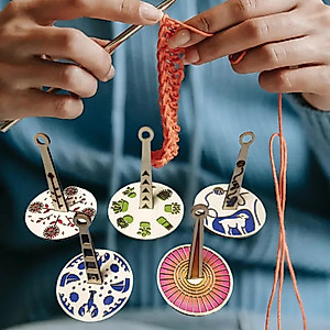 Vaveren 5 Pieces Wrist Yarn Ball Holder Crochet Yarn Holder on Wrist Yarn Storage Yarn Dispenser for Knitting Supplies DIY Sewing Crochet Enthusiast