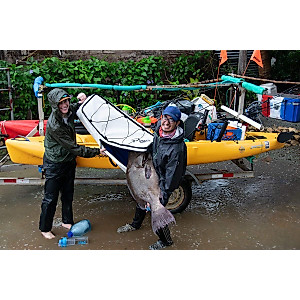 Reliable Fishing Products Insulated Kayak Bag 20" x 36" -takes up less space and keeps your fish fresh and protected, no matter the elements. Produced in USA,White