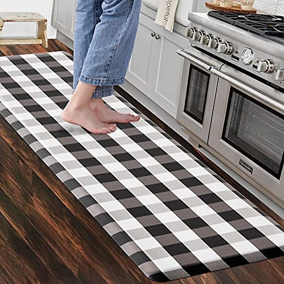 Carvapet Kitchen Mat Cushioned Anti Fatigue Comfort Floor Mat Waterproof Non-Slip Kitchen Runner Rug Ergonomic Foam Standing Mat for Home Kitchen Office Laundry Buffalo Plaid,Black & White,17.3"x60"