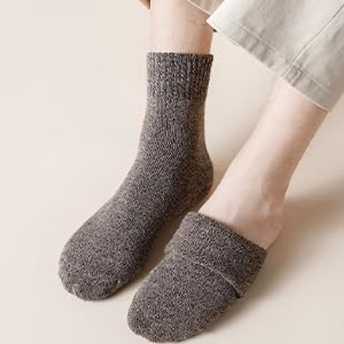 VoJoPi Wool Socks for Women Warm Winter Thick Cozy Fuzzy Crew Soft Socks Boot Socks Thermal Gifts for Women 5 Pairs