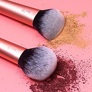 Real Techniques InstaPop Face Brush, For Liquid, Cream, & Powder Makeup, Blush, Bronzer, & Foundation Face Brush, Loose & Pressed Powder, Synthetic Bristles, Cruelty-Free & Vegan, Orange, 1 Count