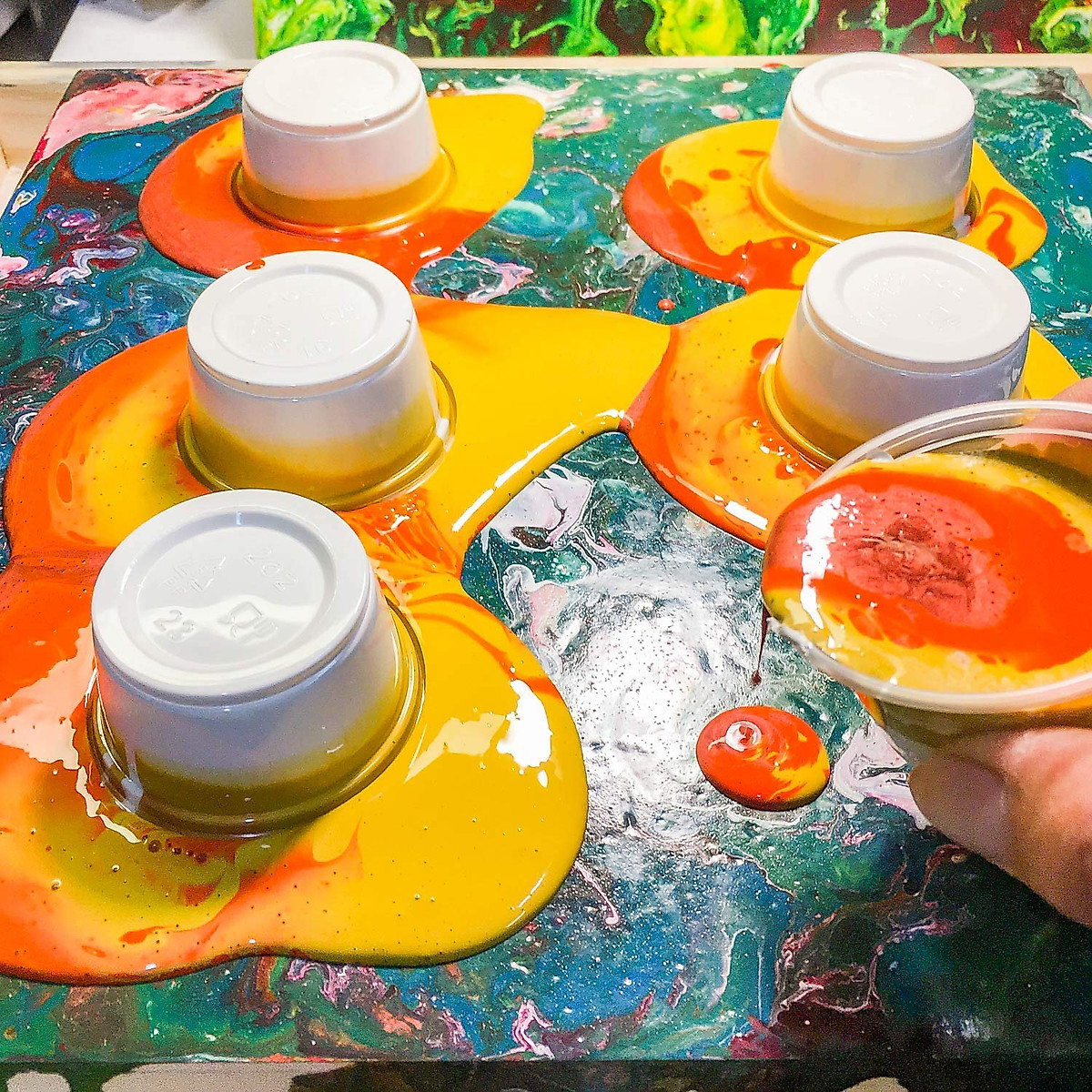 U.S. Art Supply Silicone Pouring Oil - 6-Ounce - 100% Silicone for Dramatic Cell Creation in Acrylic Paint