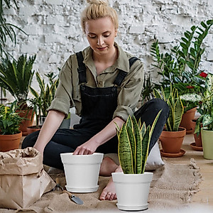 WOUSIWER 16 Pack 6 inch Plastic Planters for Indoor Flower Pots, Heavy Duty and Stylish 6 Inch Plant Pots for Indoor Plants with Drainage Holes and Tray for Plants, Flowers, White