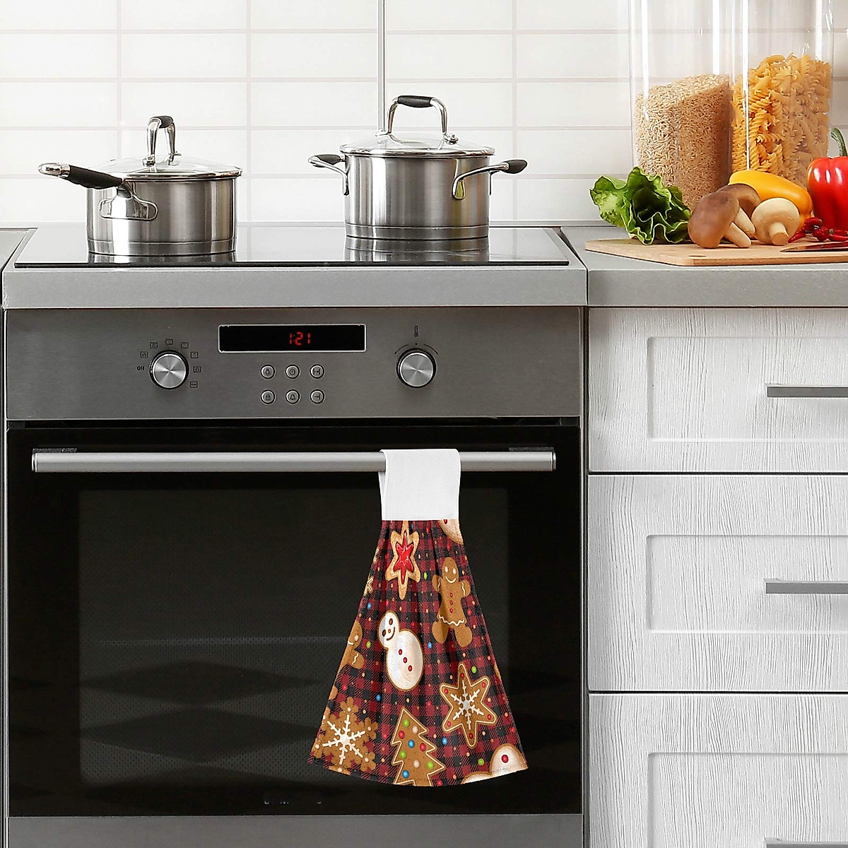 Christmas Gingerbread Cookies Kitchen Hanging Towel 12 x 17 Inch Tree Snowman Hand Tie Towels Set 2 Pcs Tea Bar Dish Cloths Dry Towel Soft Absorbent Durable for Bathroom Laundry Room Decor