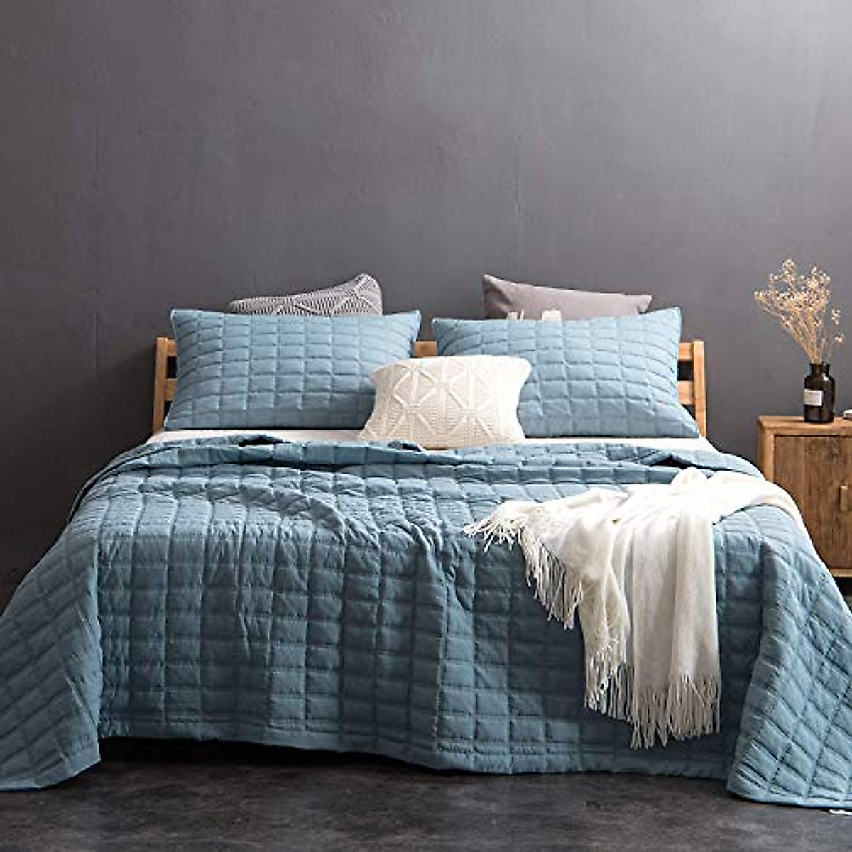 Kasentex Quilt-Bedding-Coverlet-Blanket-Set, Machine Washable, Ultra Soft, Lightweight, Stone-Washed, Detailed Stitching-Solid Color, Single/Twin + 2 Shams, Grey Blue