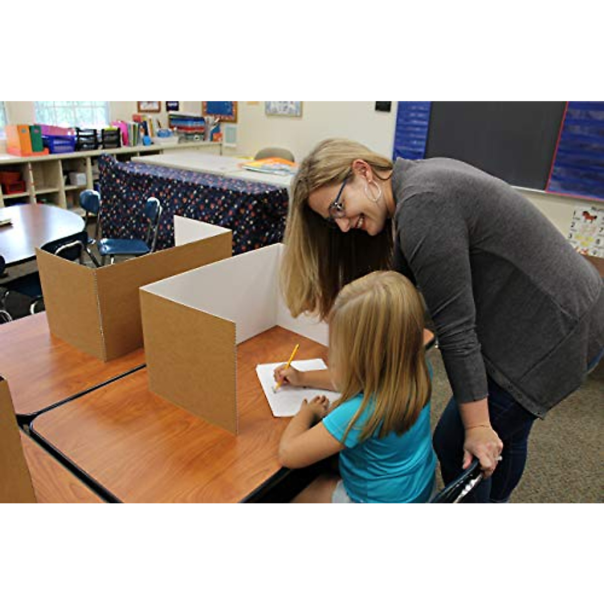 Flipside Products Flipside Corrugated Privacy Shield, White, 18" x 48", Pack of 24