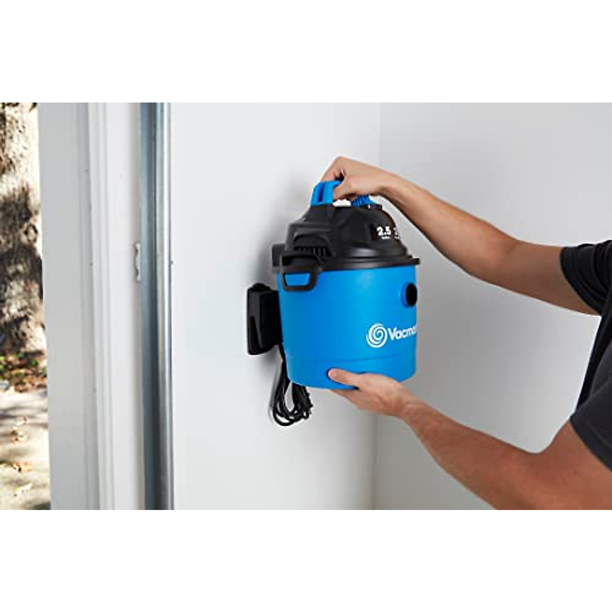 Vacmaster Portable Wall Mountable Wet/Dry Vac, 2.5 Gallon, 2 HP 1-1/4" Hose (VOM205P), Blue