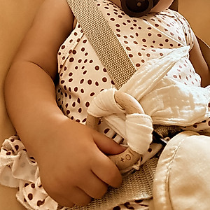 Ali+Oli Crinkle Bunny Ears Wooden Teethers for Babies (Natural) Bunny Ear Teething Ring, Wooden Toys for Babies, Gender Neutral Baby Gift, Teething Toys for Babies, Newborn Animal Teether Toys