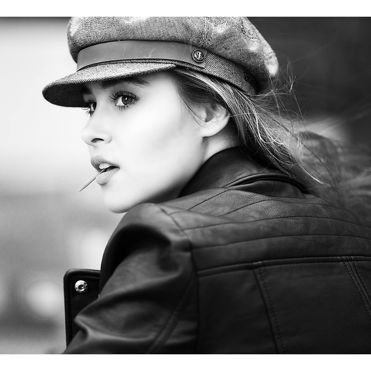 Licker Pickers Cappuccino Peppermint Schnapps Flavored Toothpicks for Adults - 25 Premium Birchwood Picks, Infused with Fine Spirits, All White Birchwood