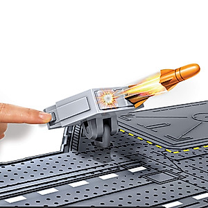 Matchbox Top Gun: Aircraft Carrier Play Set Gift Idea for Ages 4 to 8 Years with Top Gun Boeing F/A 18 die-cast Jet