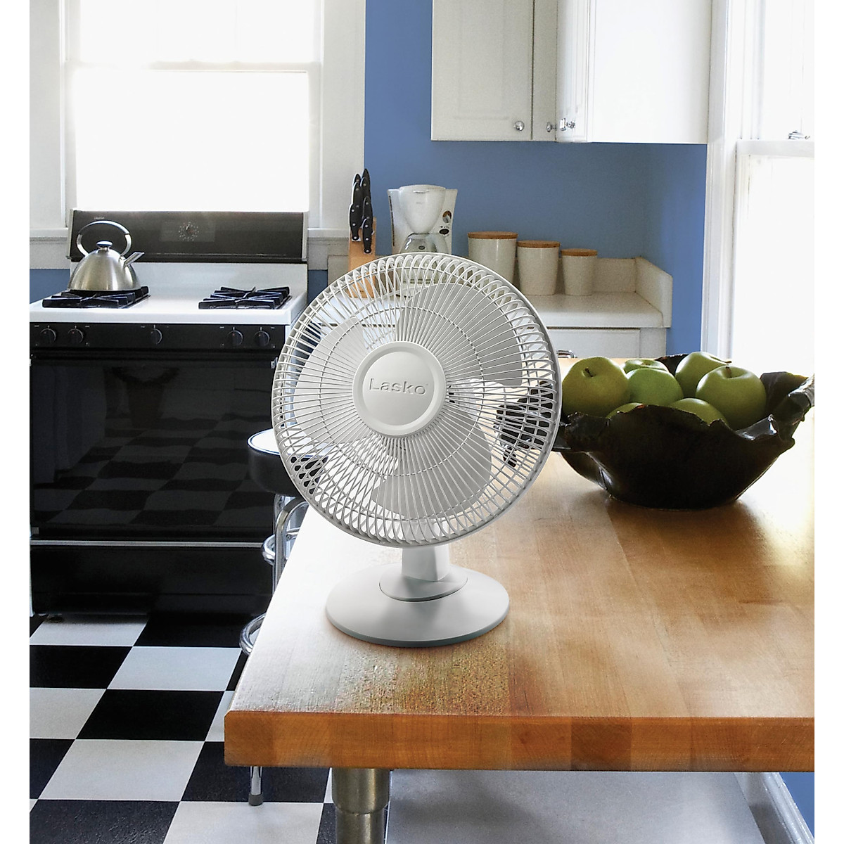 Lasko 3-Speed 12" Table Fan - White