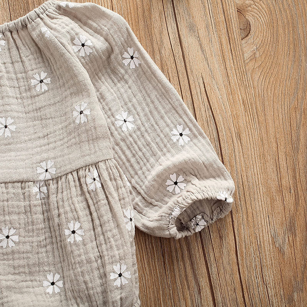 Newborn Baby Girls Floral Print Long Sleeve Round Neck Vintage Romper Infants Ruffles Jumpsuit (0-6months, Grey Flower)