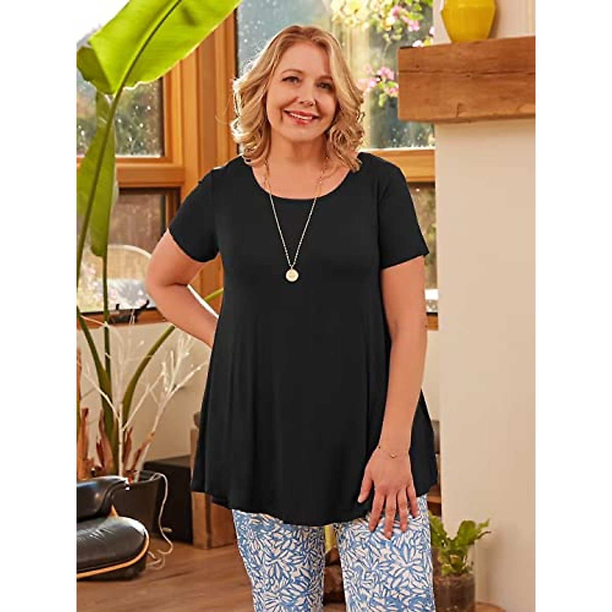 LARACE Plus Size Tops for Women Short Sleeve Shirts Casual Summer Clothes Round Neck Tunics for Leggings (3X, Black)