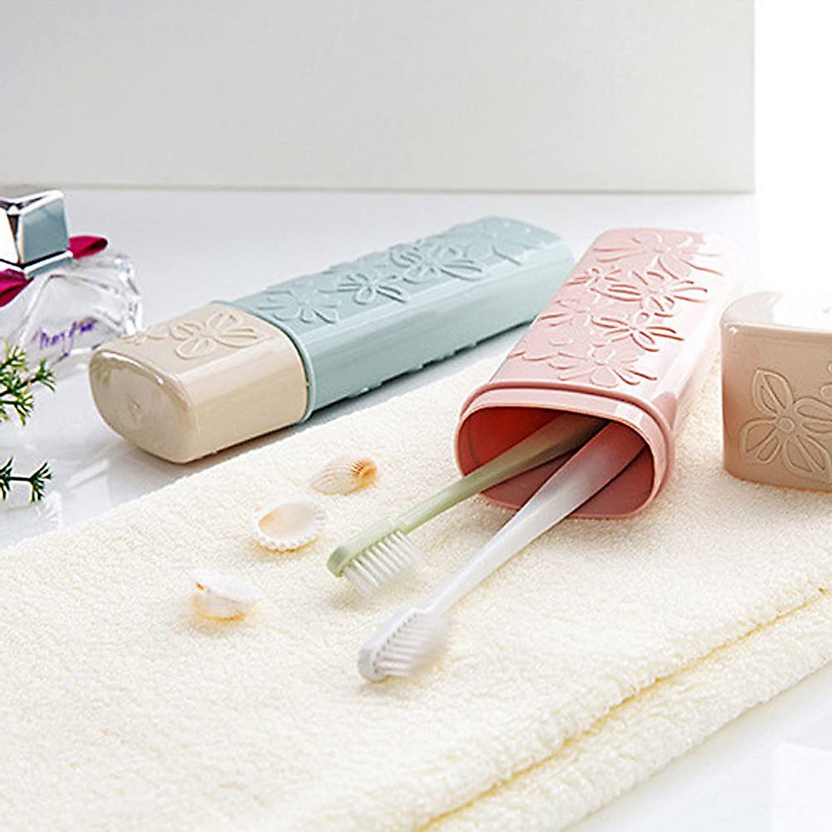 Bathroom Carved Portable Toothpaste Case Travel Toothbrush Holder Protective Holder Case for Hiking CampingPractical (Blue)