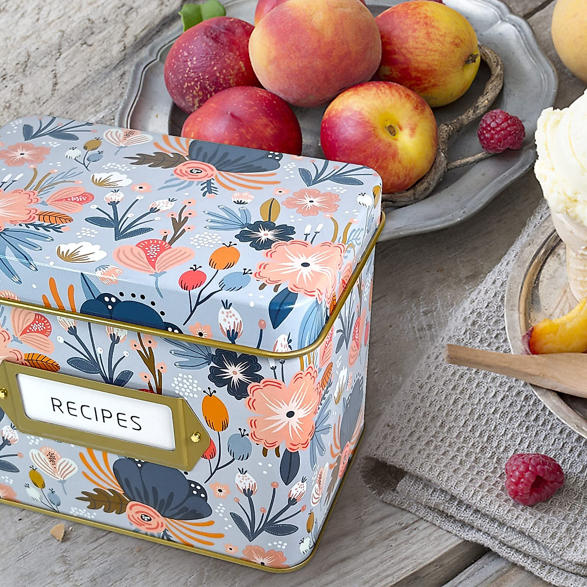 SUPMIND Recipe Box, Recipe Card Box for 4" x 6" Recipe Cards, Durable Metal Recipe Holder, Decorative Recipe Tin with Gift Box