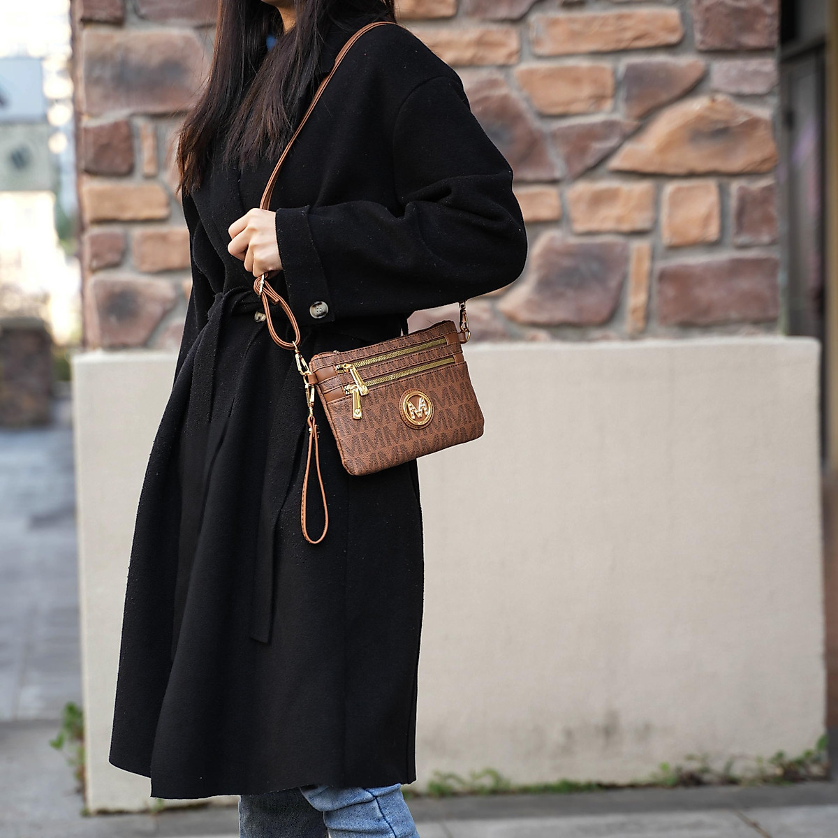 MKF 2 in 1 Crossbody Bags for Women, Wristlet Purse - Ladys Small PU Leather Messenger Handbag - Adjustable Strap Brown