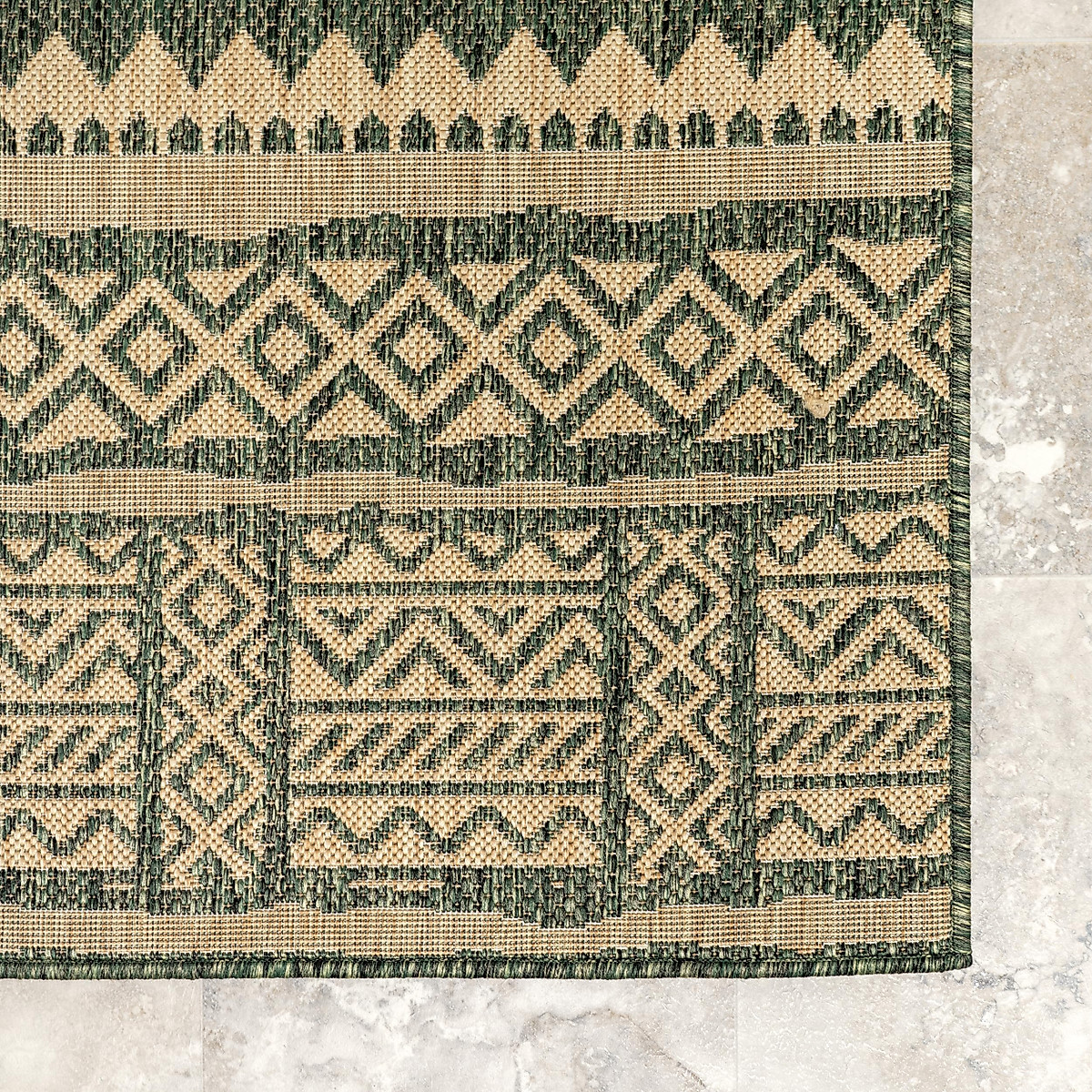 nuLOOM Abbey Geometric 7x9 Indoor/Outdoor Area Rug for Living Room Patio Deck Front Porch Kitchen, Green/Brown