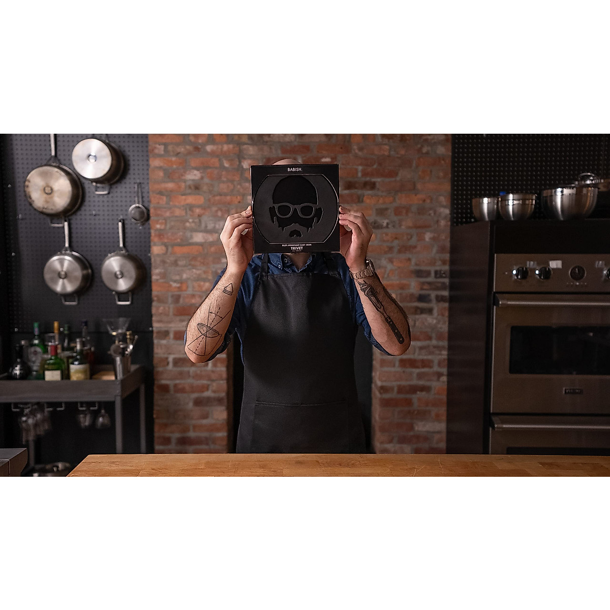 Babish Cookware Cast Iron, 8-Inch, Preseasoned Face Trivet