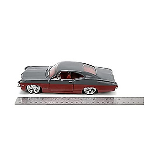 Jada Toys Big Time Muscle 1:24 1967 Chevy Impala SS Gray/Burgundy Die-cast Car, Toys for Kids and Adults