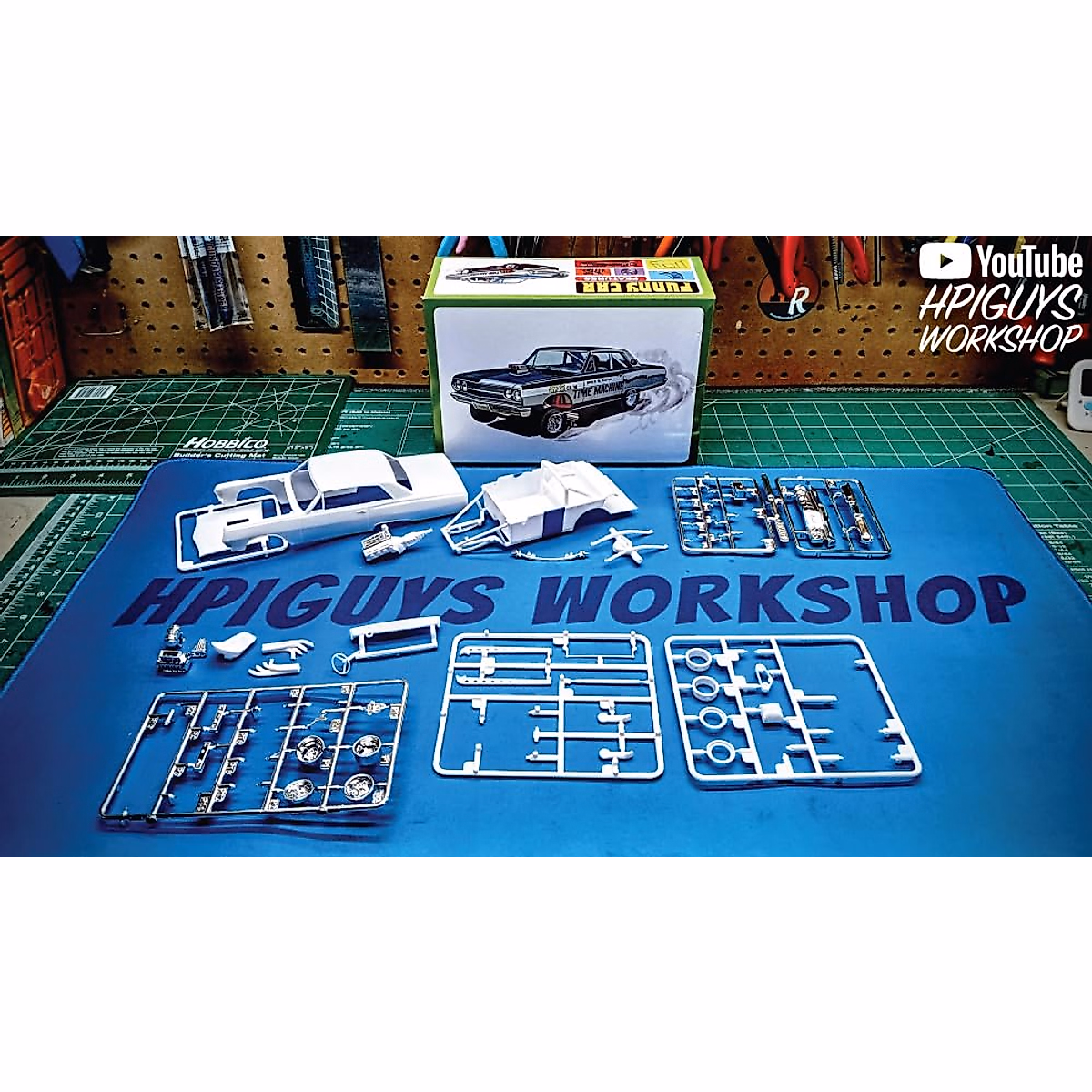 AMT 1965 Chevy Chevelle AWB Time Machine 1:25 Scale Model Kit