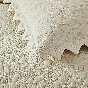 Brandream Beige Quilts Queen King Size Cotton Farmhouse Matelasse Coverlet Scalloped Edge Bedspreads Luxury Quilt Bedding Set 3-Piece 98x106