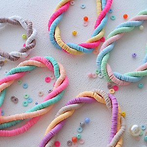 HERZWILD 5000Pcs Clay Beads for Bracelets Making 14 Strands Polymer Clay Beads Disc Flat Heishi Beads Round Colorful Handmade Spacer Beads for Jewelry Making DIY Friendship Bracelet Necklace Earrings