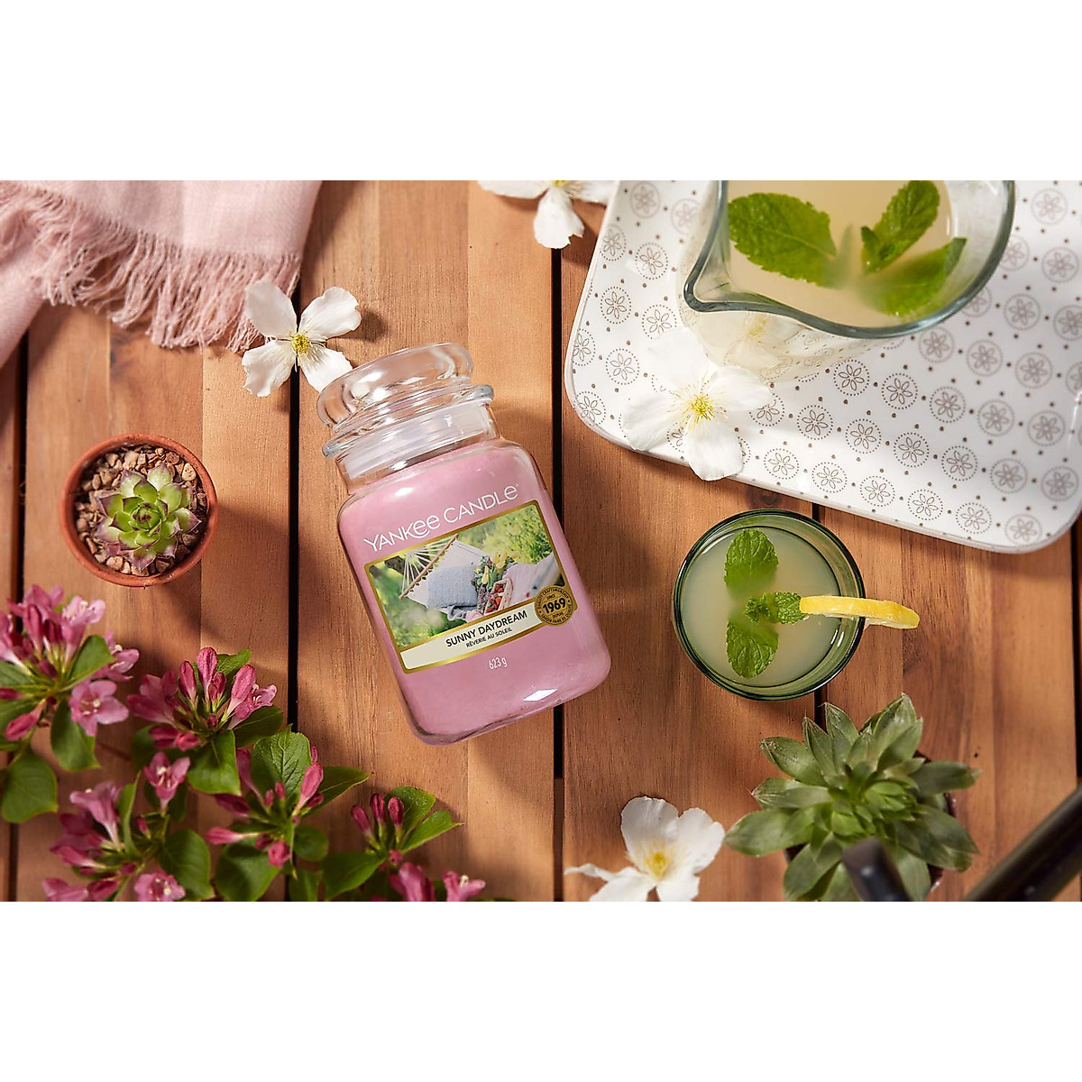 Yankee Candle Small Jar Candle - Sunny Daydream Scented Candle - Up to 30 Hours Burn Time - Garden Hideaway Collection