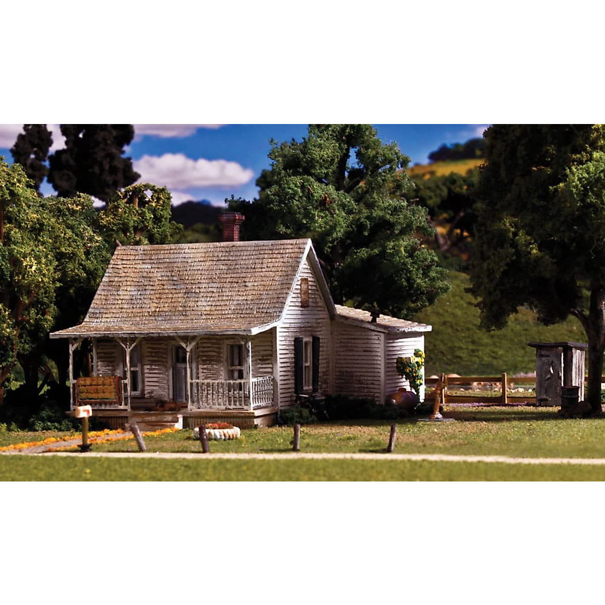 Woodland Scenics BR5040 Old Homestead HO by Woodland Scenics