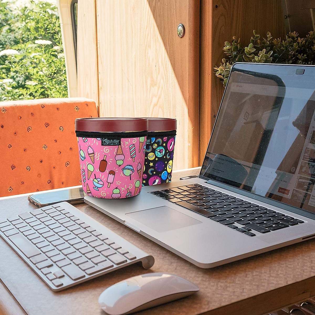 Beautyflier 2-Pieces Pint Sized Ice Cream Cozy Thicken Neoprene Ice Cream Sleeves with Elastic Handle Cover (Cartoons)