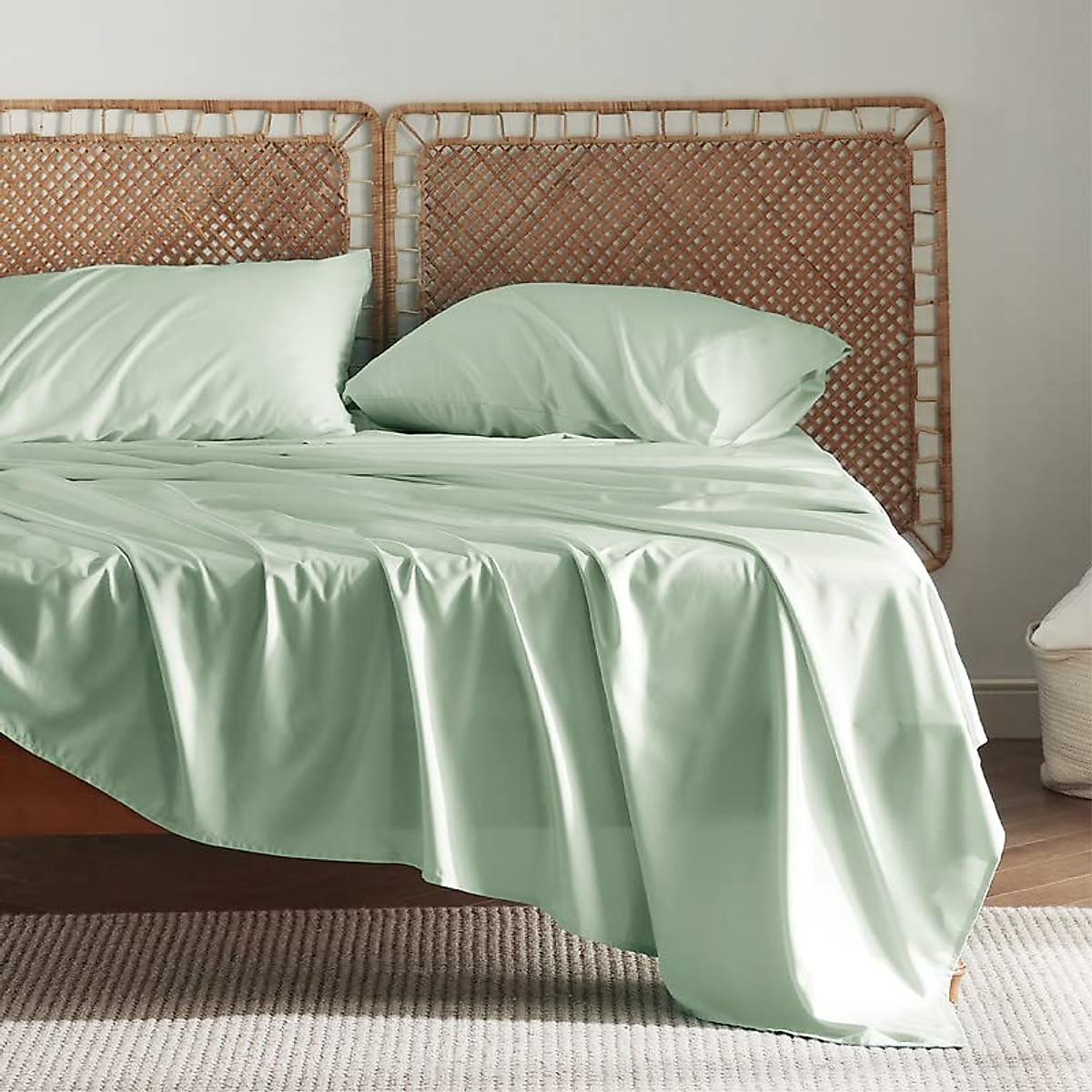 Bedsure Bundle of Polyester and Rayon Derived from Bamboo Blend Duvet Cover Set and Sheet Set of Rayon Derived from Bamboo, King Size