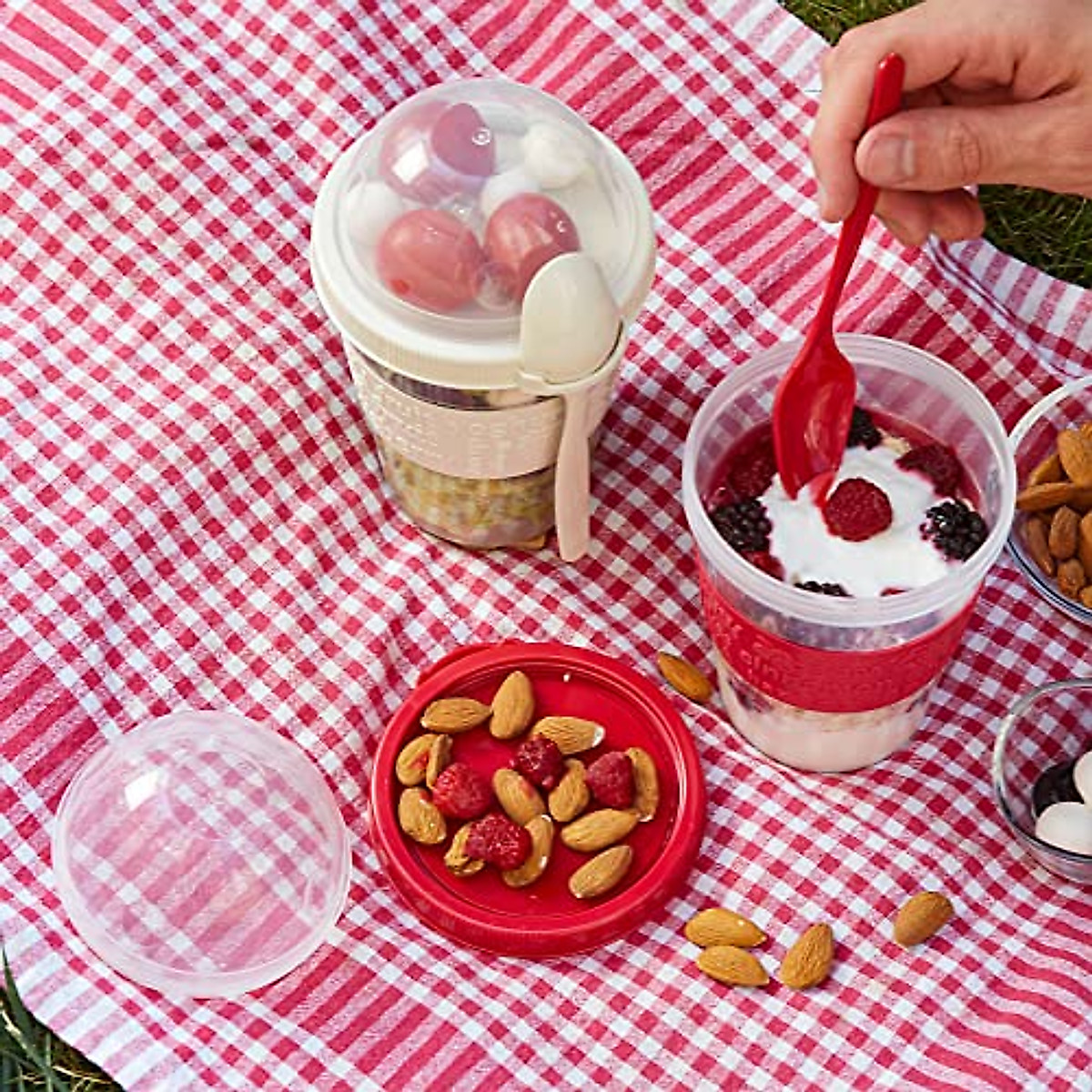 Crystalia Yogurt Parfait Cups with Lids, Breakfast On the Go Plastic Bowls with Topping Cereal Oatmeal or Fruit Container, Snack Cup and Spoon for Lunch Box, Portable & Reusable, 2PCs (Red and Cream)