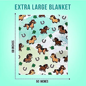 Horse Throw Blanket, Super-Soft Adorable Extra-Large Horse Throw Blanket for Girls, Teens, Adults, and Children, Fleece Horse Print Blanket (50in x 60in) Warm Plush and Cozy Throw for Traveling or Bed