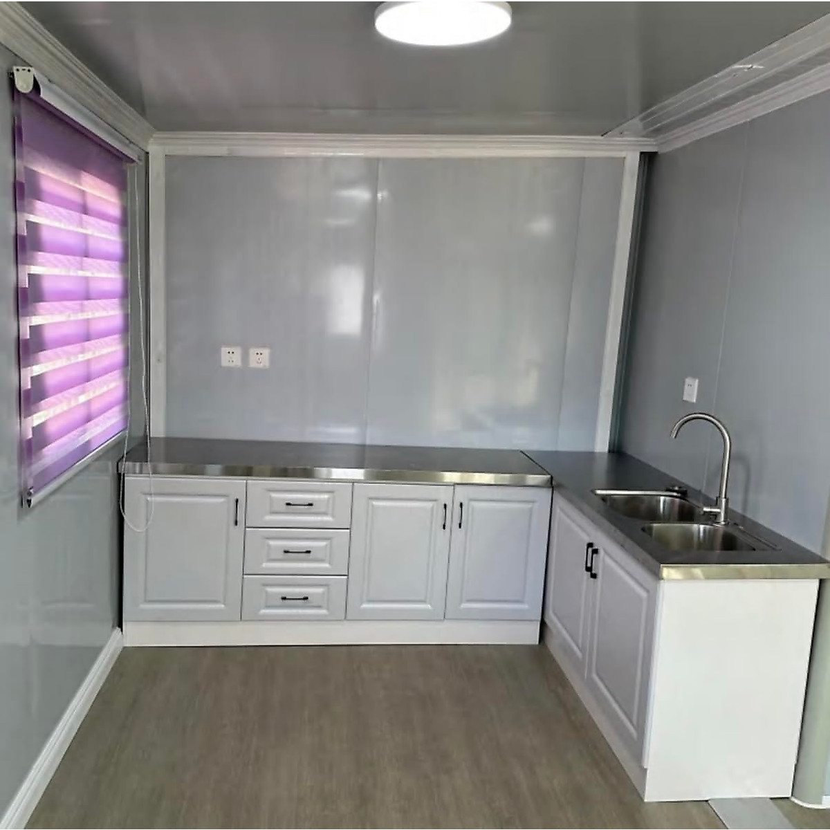 Generic 30ft Expandable Portable House Container