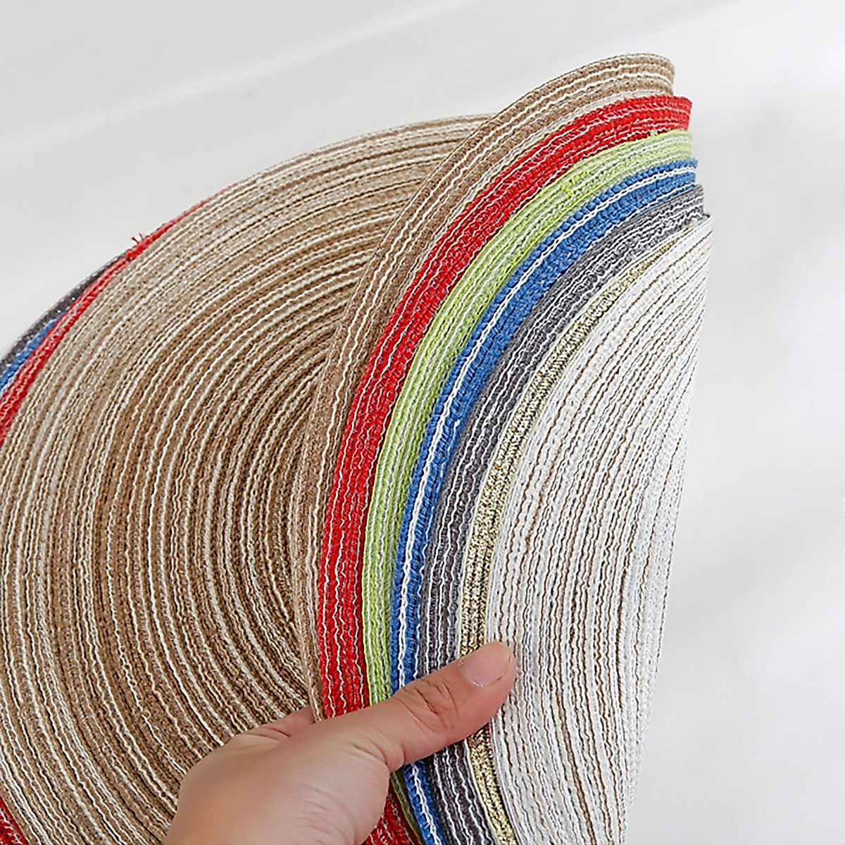 Round Dinner Table Centerpiece Placemats Washable Woven Vinyl Placemats for Dining Table Easy to Clean Plastic Placemats Dark Place Mats