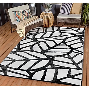 GARTOL 9x12 Outdoor Rug Waterproof, Reversible Plastic Straw Rug for RV, Patio, Backyard, Pool Deck, Picnic, Beach, Camping, Outdoor Carpet Mat (Black & White)