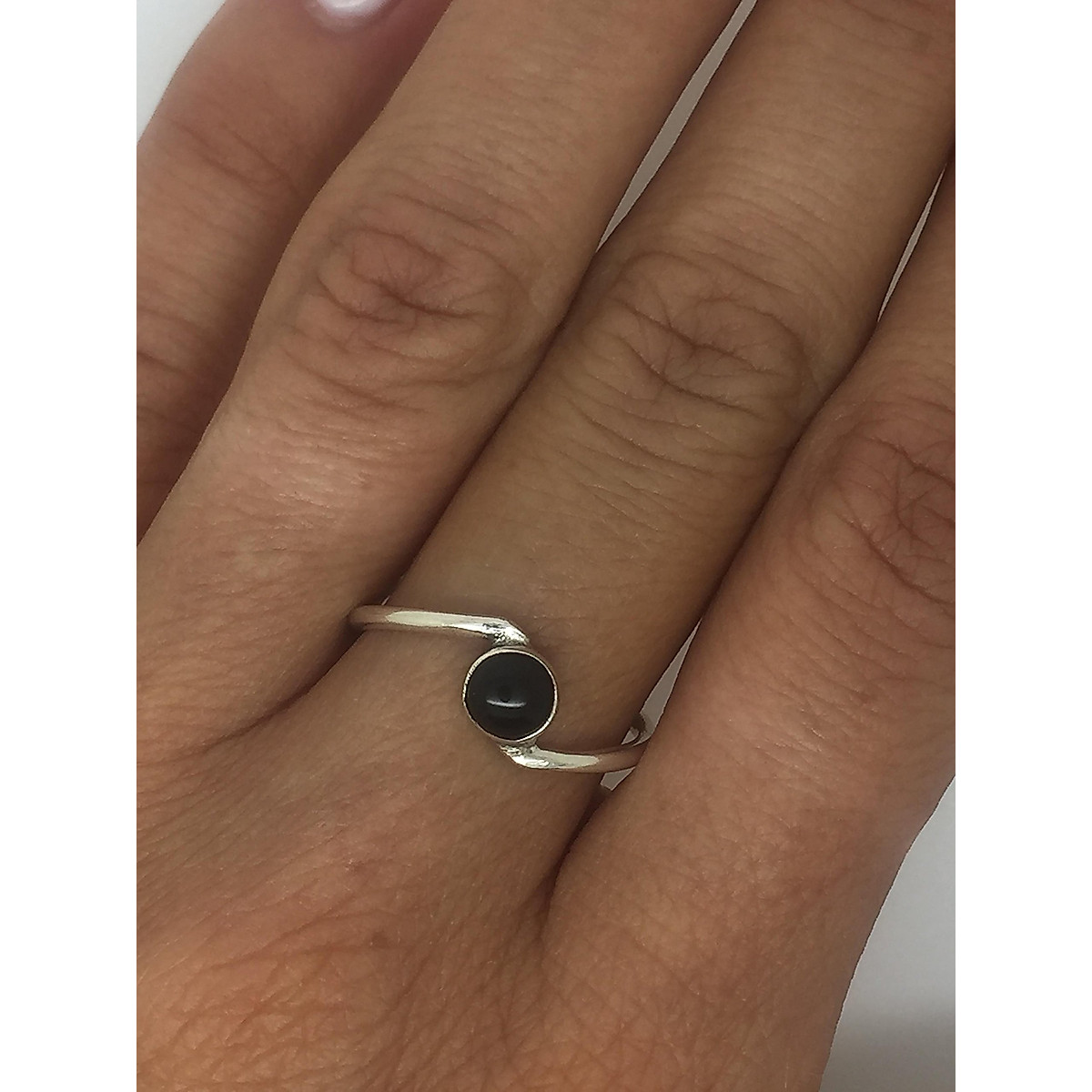 Black Onyx Delicate Ring 925 Sterling Silver Vintage Boho Chic US Size 5 6 7 8 9 (9)