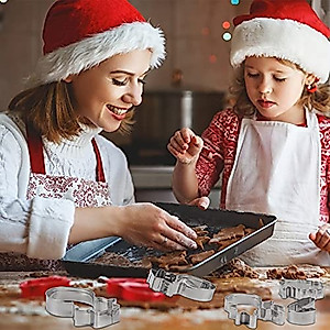 DERAYEE 10Pcs Christmas Cookie Cutters, Christmas Metal Cookie Cutter Shapes Snowflake, Snowman, Candy Cane Stainless Steel Cookie cutters for Baking