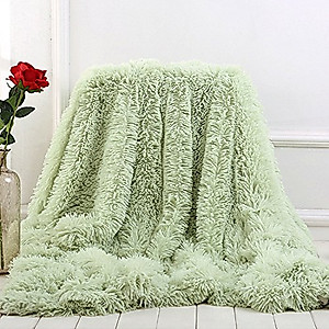 Plush Super Soft Blanket Bedding Sofa Cover Furry Fuzzy Fur Warm Throw Qulit Cozy Couch Blanket for Winter (63"x79", Green)
