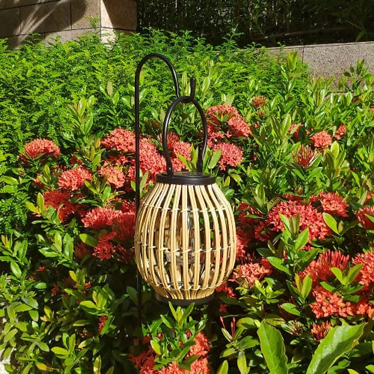 Outdoor Solar Lantern Lights Hanging Large Rattan Garden Lantern Waterproof- Rustic Table Lamp with Edison Bulb Women Gift Decoration for Garden Patio Boho Wedding