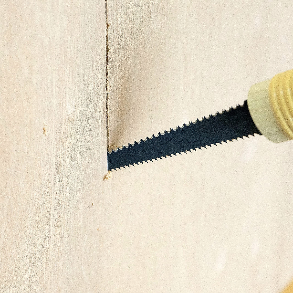 RANSHOU Japanese Pull Saw Woodworking Mini Keyhole Saw 4-3/4" Made in JAPAN, Ryoba Double-Edge Hand Saw for Wood, Plywood, Drywall, Sheetrock, Gypsum Board, Plasterboard, Wood Handle