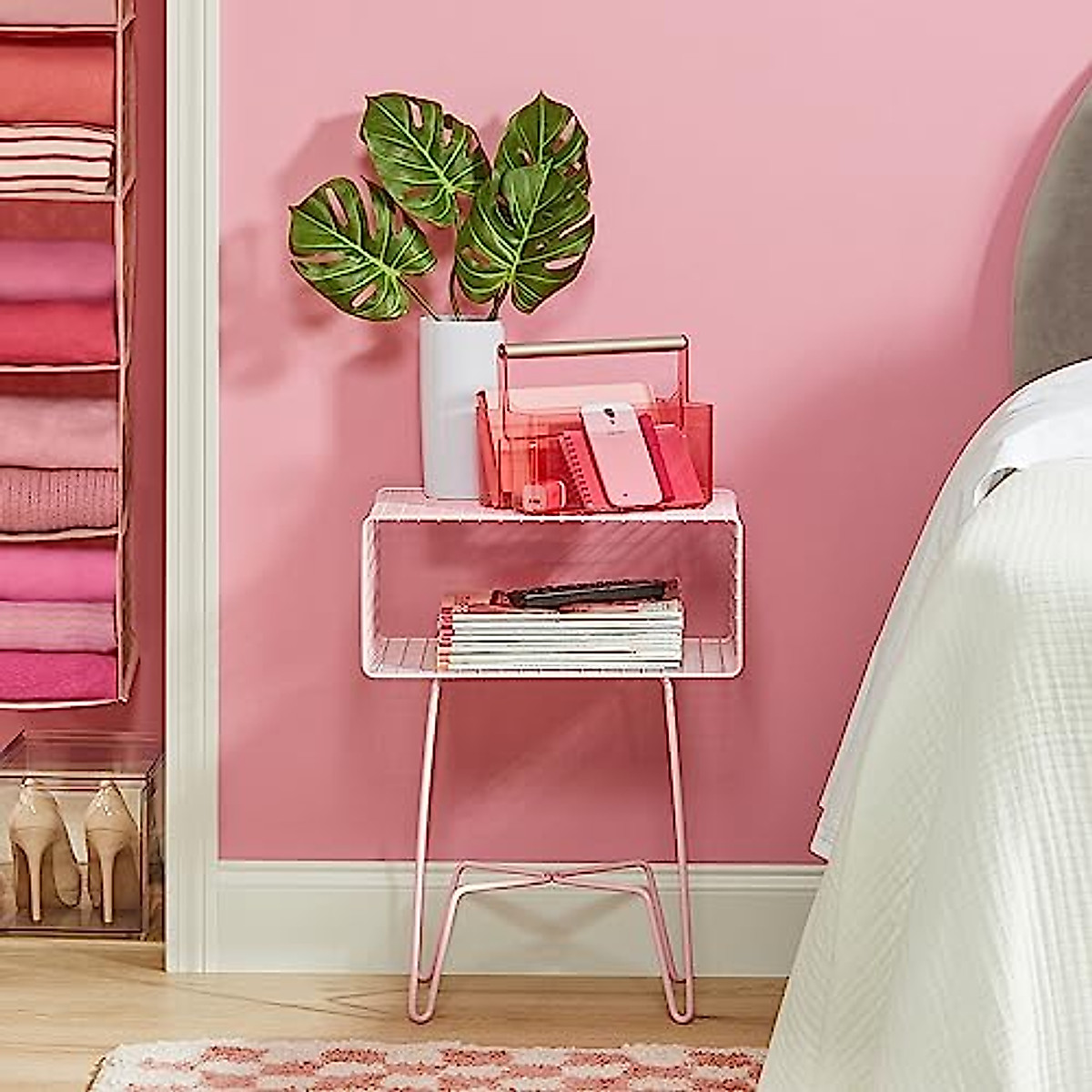 mDesign Modern Industrial Side Table with Storage Shelf, 2-Tier Metal Minimal End Table, Metallic Caged Grid - Accent Furniture for Living Room, Bedroom, Office, Dorm, Concerto Collection, Light Pink