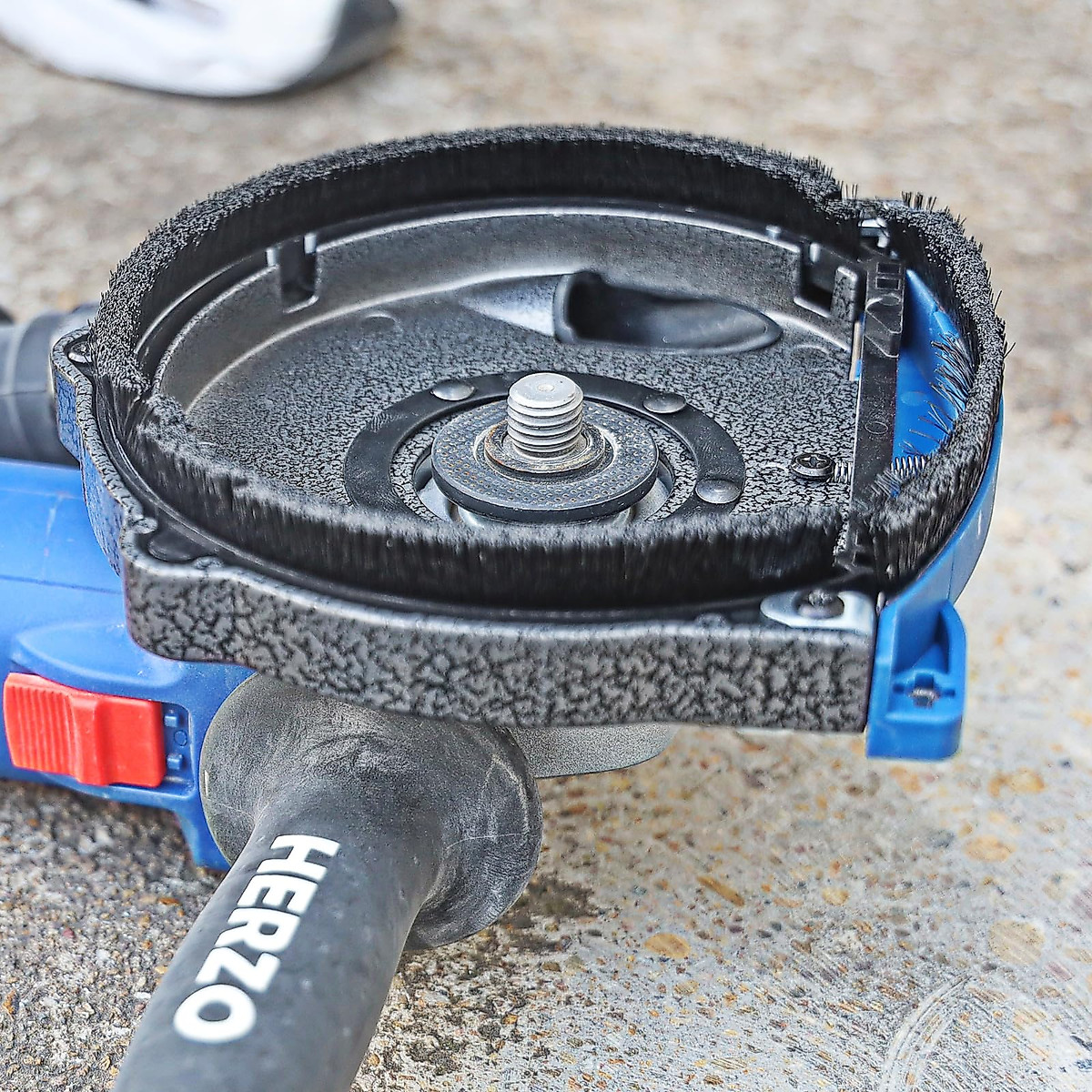 HERZO Aluminum Dust Shroud for Angle Grinder 4.5 inch and 5 Inch, Includes 5Inch Diamond Grinding Cup Wheel