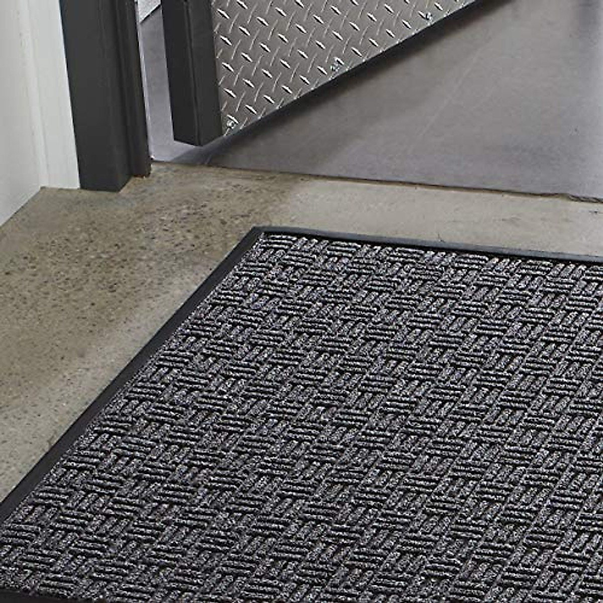 Amazon Basics Molded Carpet & Rubber Commercial Scraper Entrance Mat Parquet Pattern, Charcoal, 2 x 3