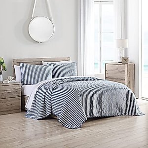 Stone Cottage - Queen Quilt Set, Super Soft Reversible Bedding with Matching Shams, Luxurious Room Essentials (Willow Way Indigo, Queen)