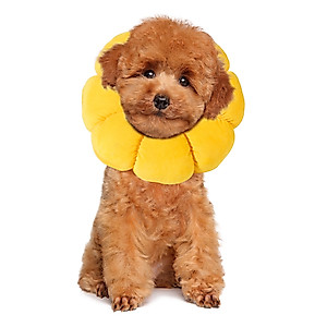 HOMBYS Soft Dog Cone for Dogs and Cats, Cute & Fluffy Flower Shape for Claming Dog, Adjustable Dog Collar Alternative After Surgery, Protective Elizabethan Collar for Dogs Recovery & Stop Licking,S