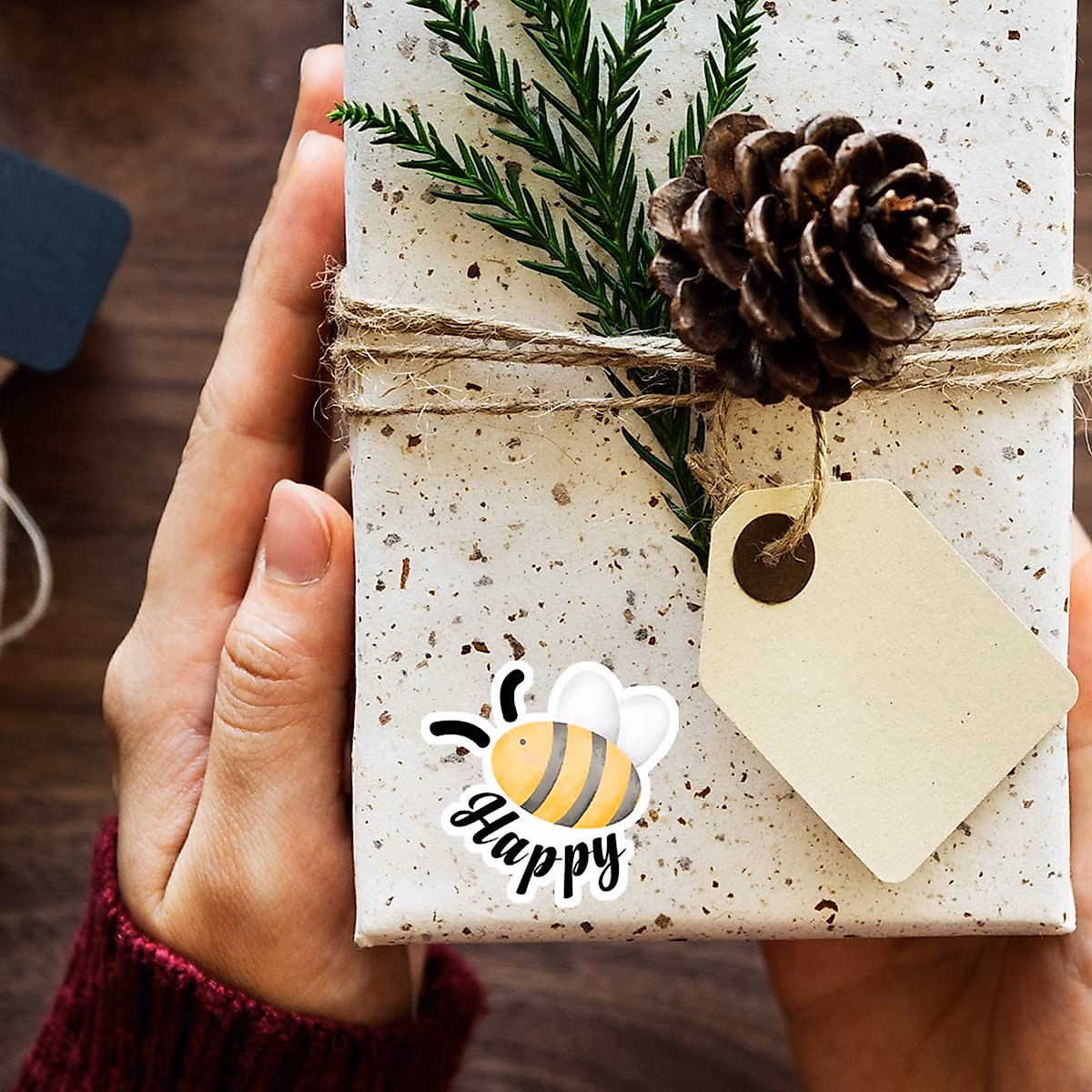 muminglong Cute Bee Happy Small Business Stickers,Happy Mail Stickers,Thank You Stickers,Handmade Stickers,Small Shop Sticker,Package Stickers for Small Business, 500 PCS