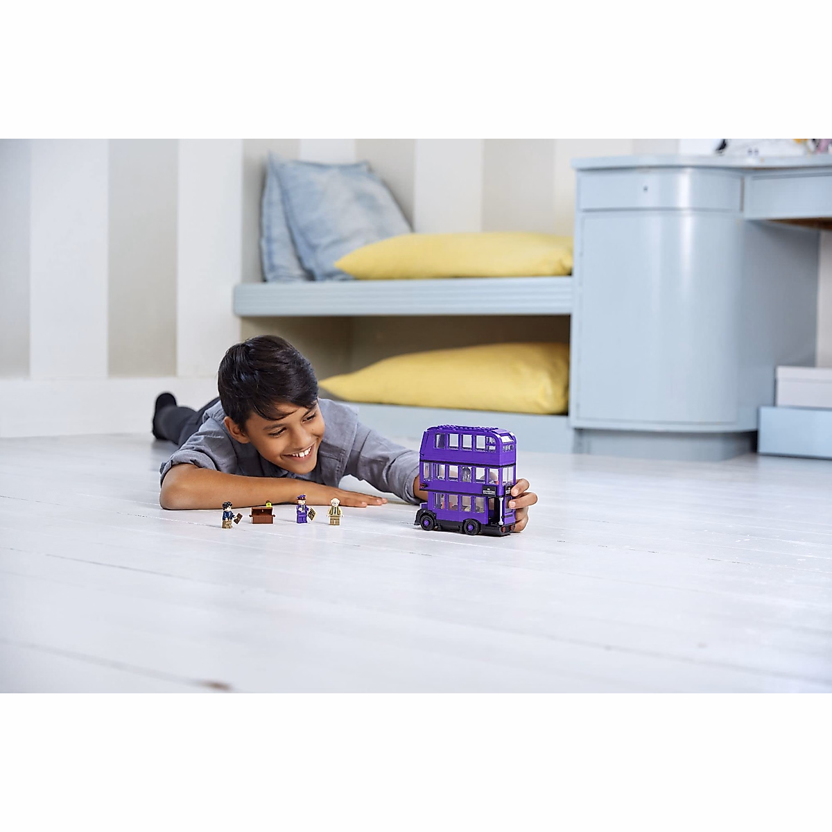 LEGO Harry Potter and The Prisoner of Azkaban Knight Bus 75957 Building Kit, New 2019 (403 Pieces)