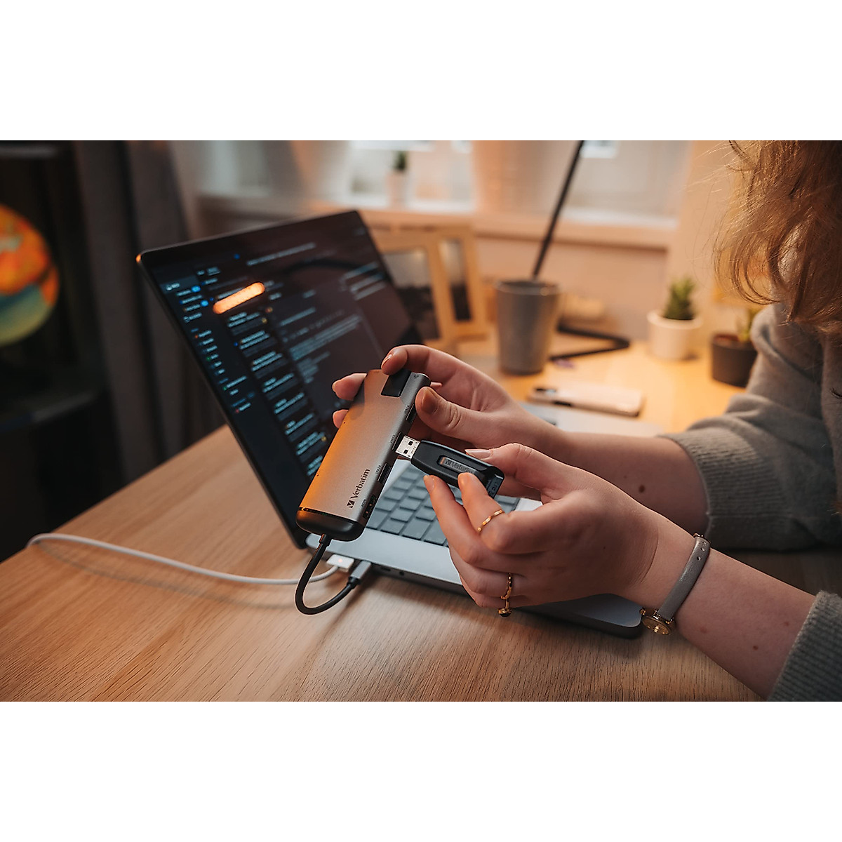 Verbatim 256GB Store 'n' Go V3 USB 3.0 Flash Drive - Gray