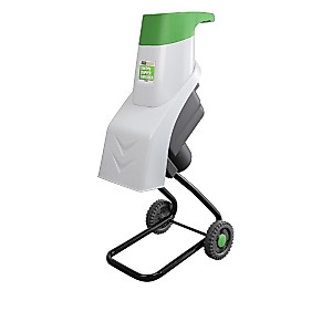 1-1/2" Capacity 14 Amp Chipper Shredder with feed stick and wrenches